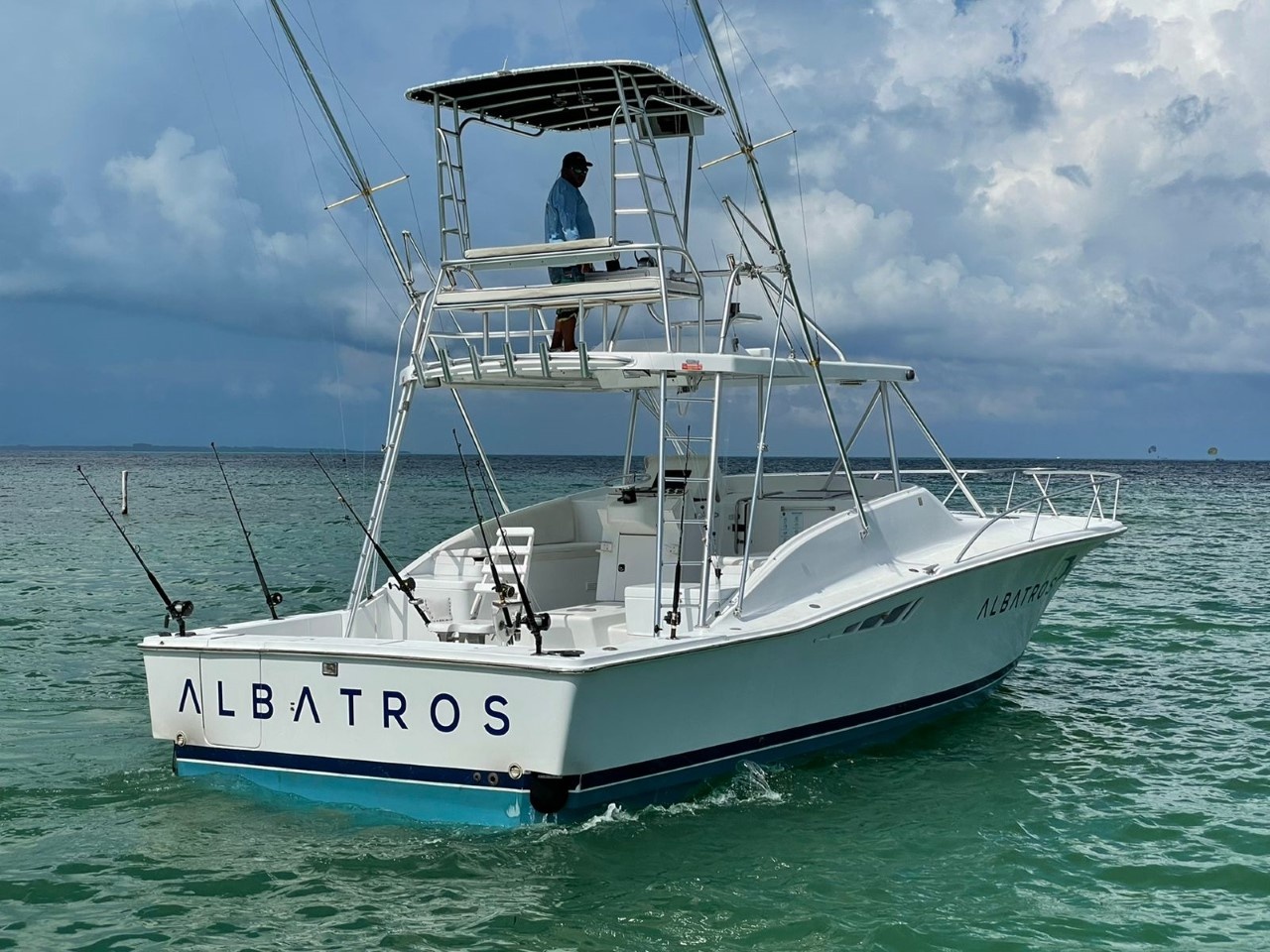 42 ft. Luhrs - Cancún, Mexico | Don Chingon Cancun